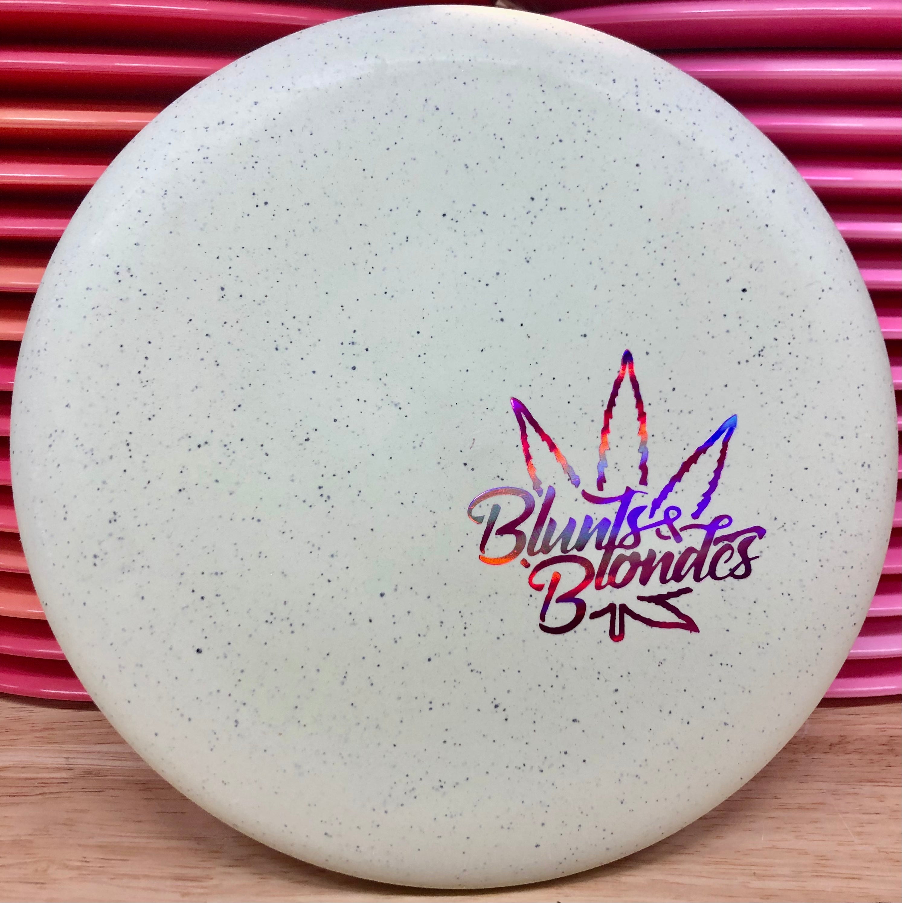 Gateway Organic Hemp SSS Wizard - Blunts and Blondes Leaf Mini Stamp ...